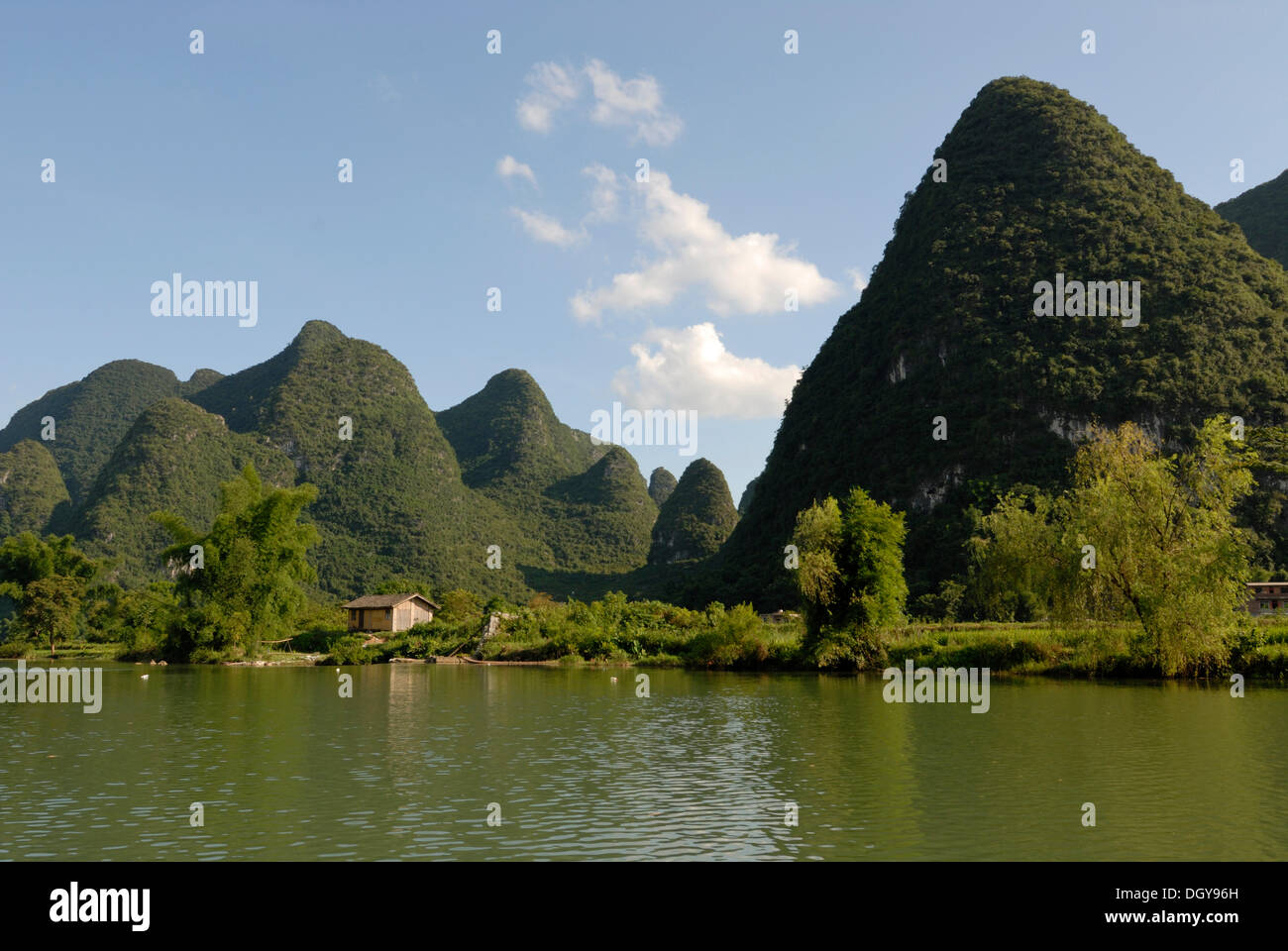 Bamboo mountains range hi-res stock photography and images - Alamy