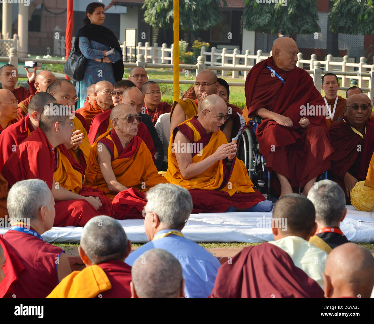 Dignitary meetings hi-res stock photography and images - Alamy