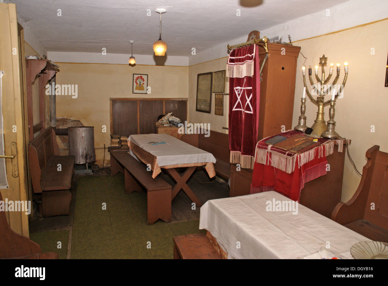 5510--Vatra Dornei, Romania. The Small synagogue Stock Photo - Alamy