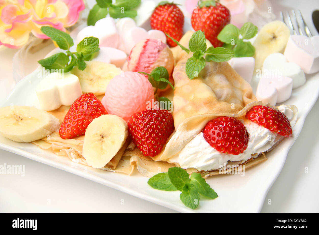 Crepe color hi-res stock photography and images - Alamy