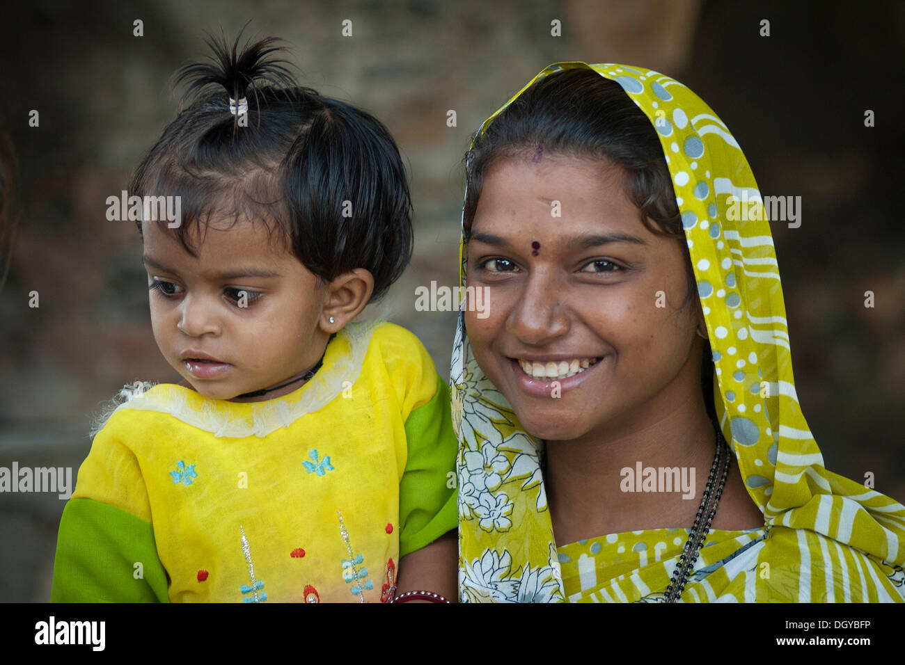 Mother and child, Bambora, Rajasthan, India, Asia Stock Photo - Alamy
