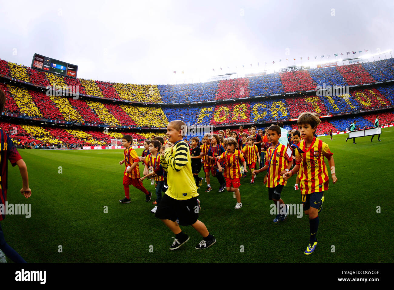Real madrid stadium kids hi-res stock photography and images - Alamy