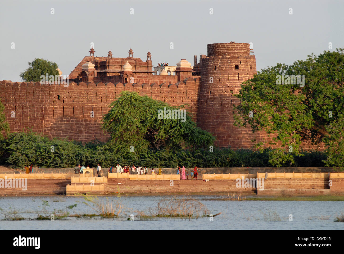 Ramparts, Fort Pokaran, Pokaran, Rajasthan, North India, India, Asia ...
