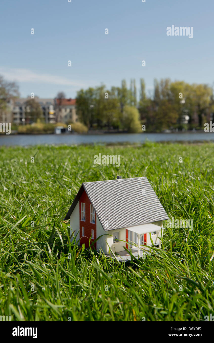 Building miniature lake hi-res stock photography and images - Alamy