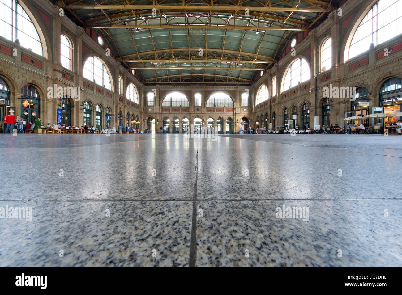 Zurich train station hi-res stock photography and images - Alamy