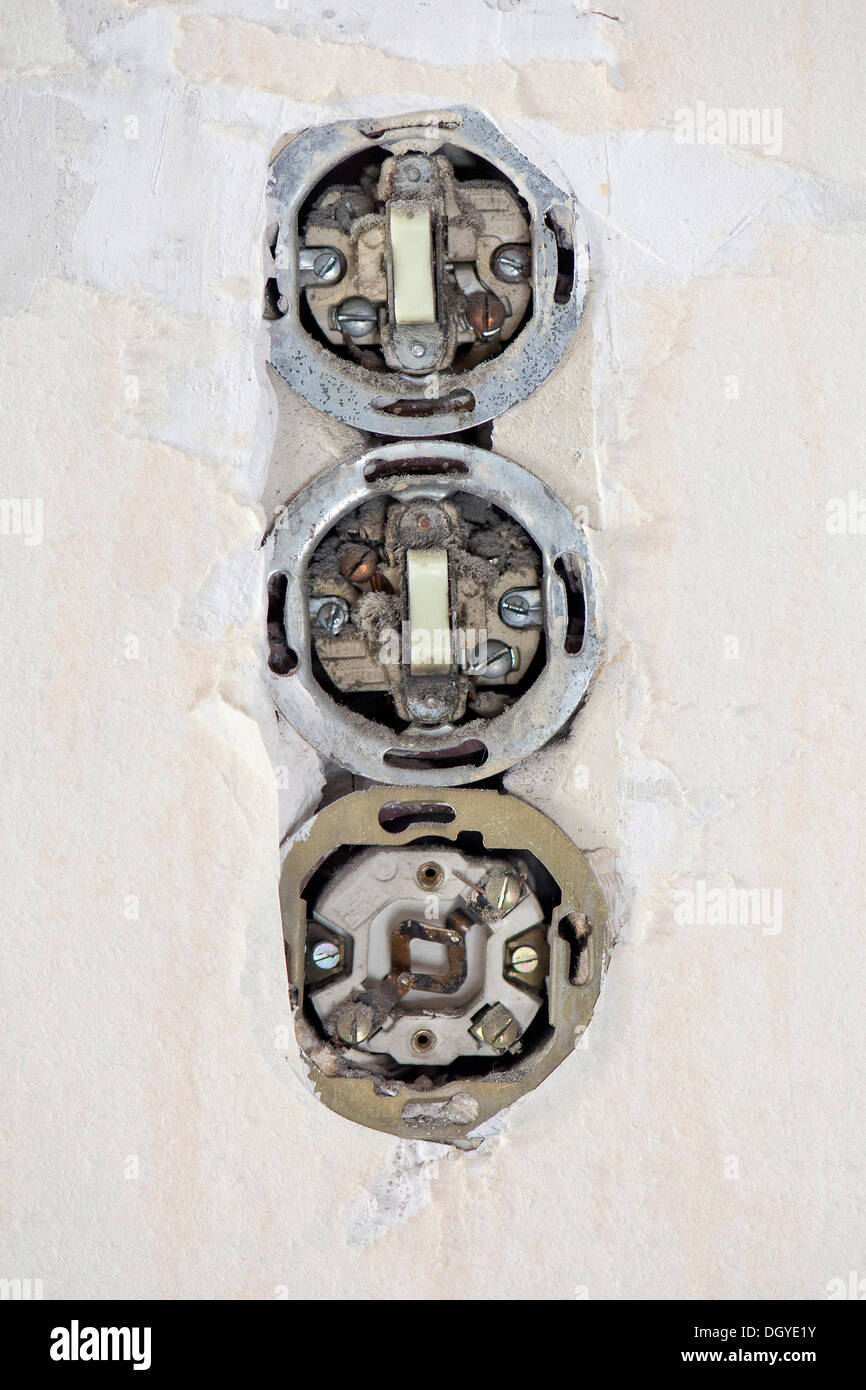 Old electrical wiring hi-res stock photography and images - Alamy
