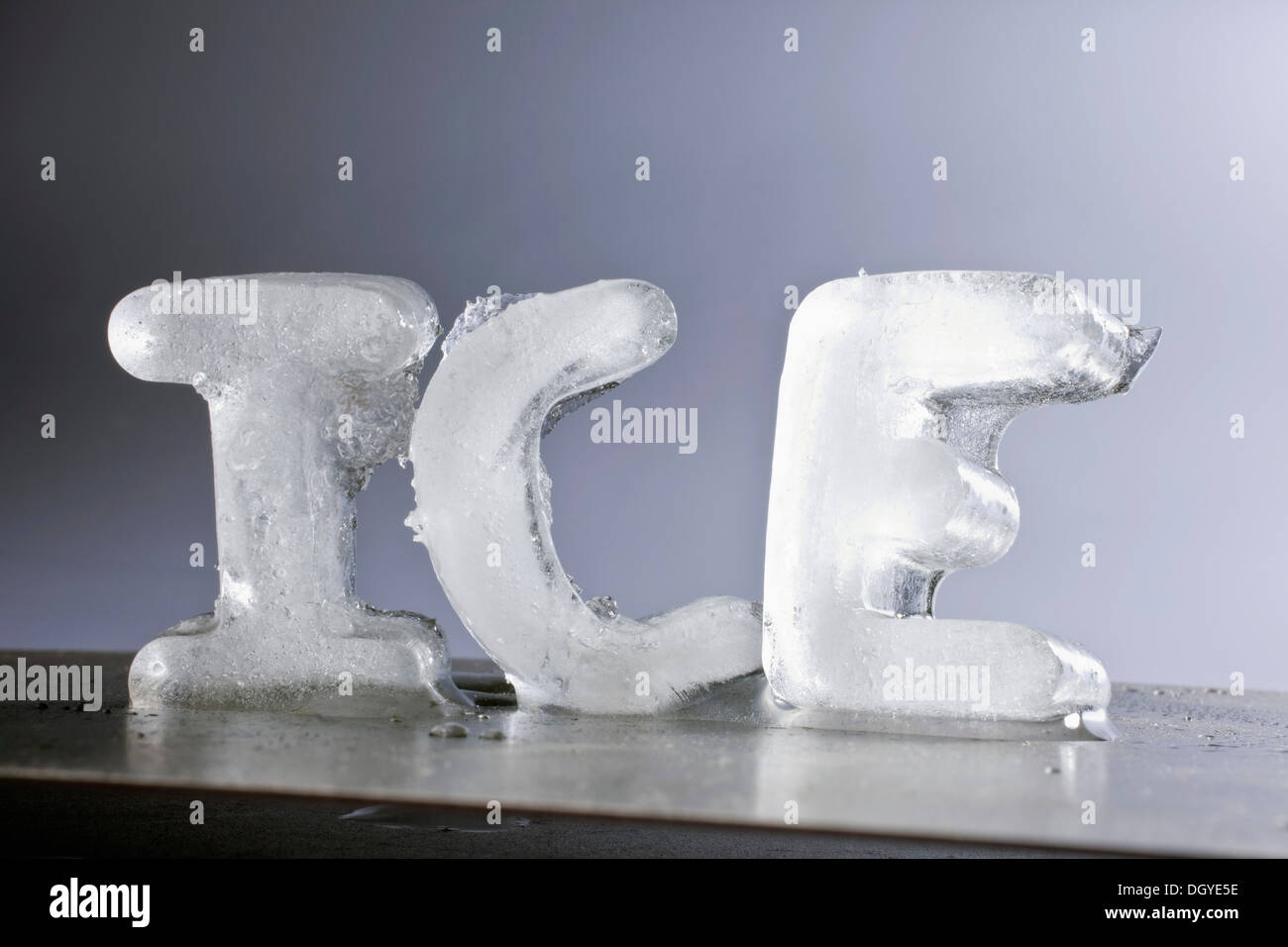 Ice letter hi-res stock photography and images - Alamy