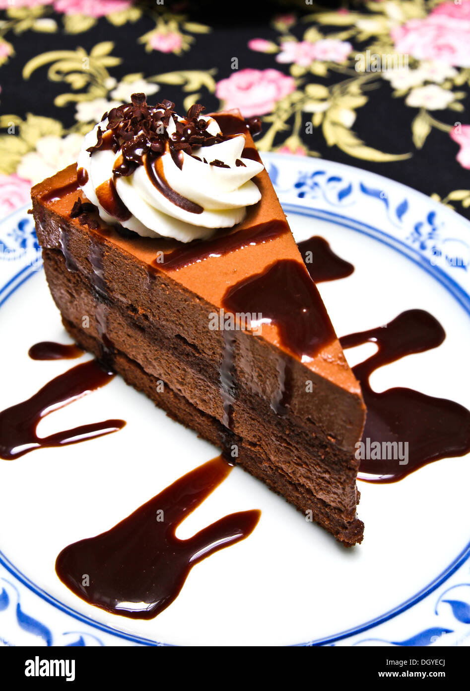 Dark chocolate moose cake hi-res stock photography and images - Alamy