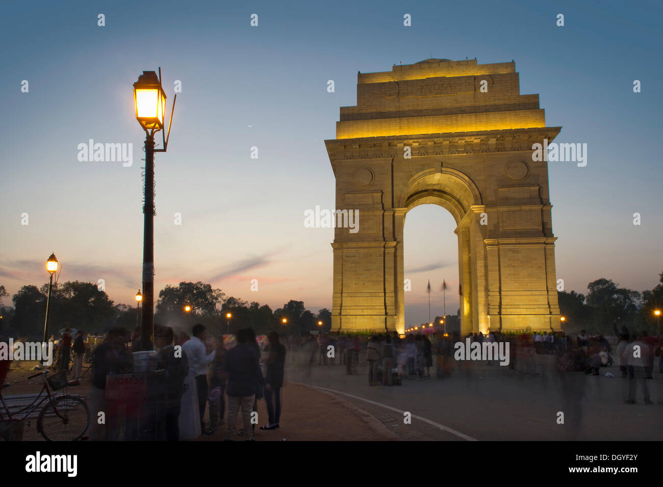 Amar Jawan Jyoti, India Gate, All India War Memorial by Sir Edwin ...