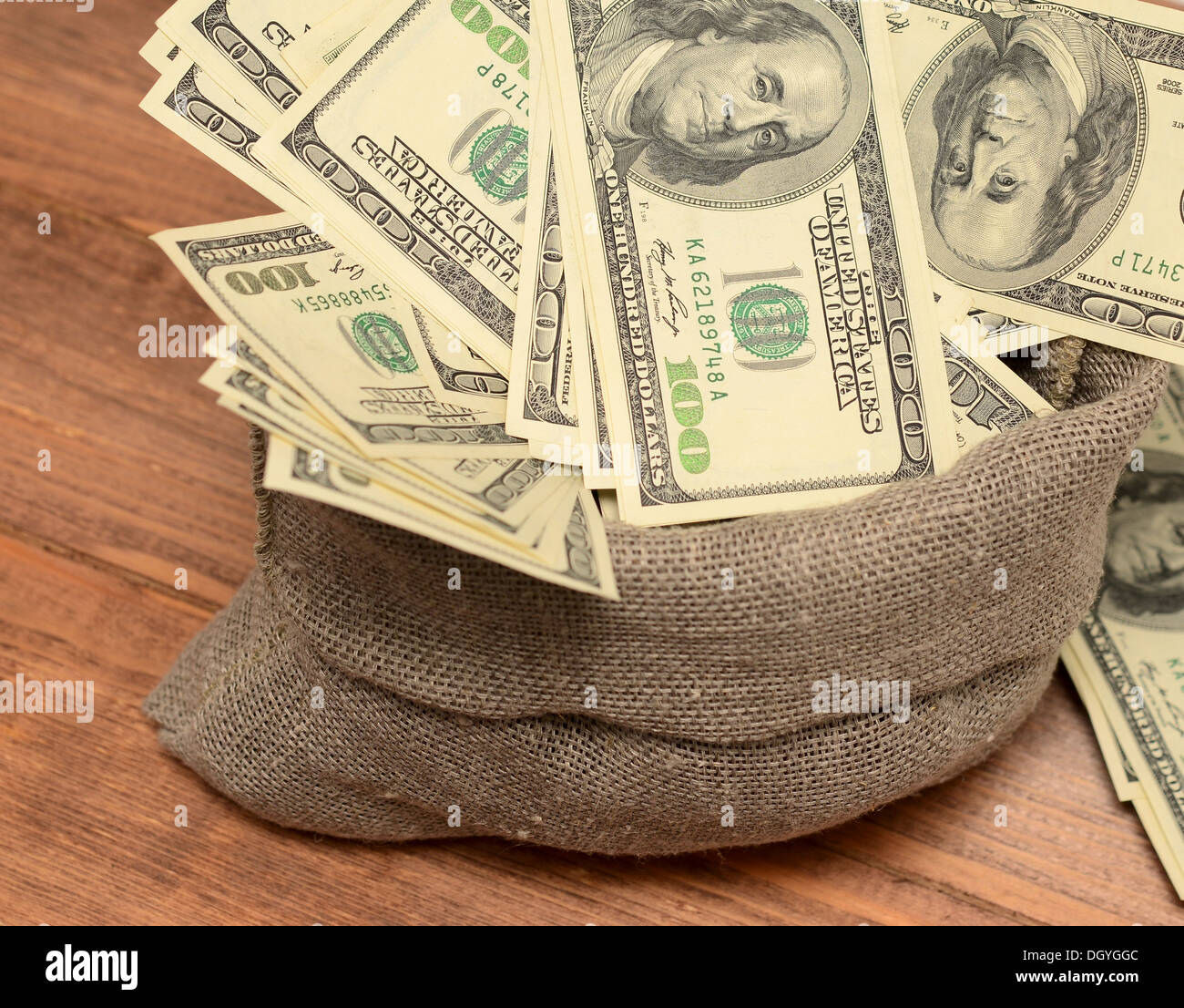 Sack of money dollars hi-res stock photography and images - Alamy