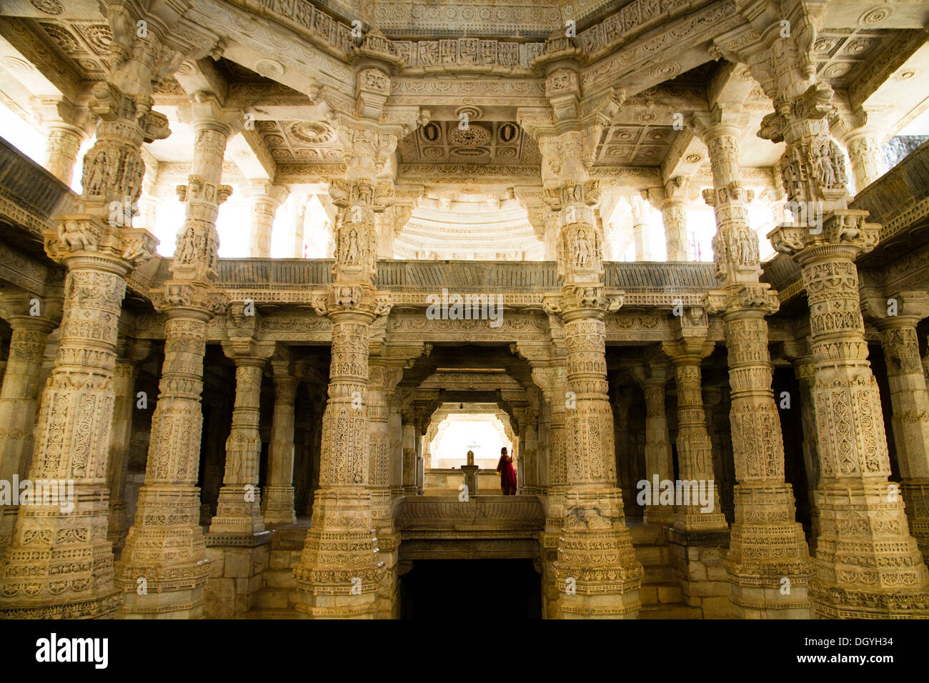 Ranakpur jain temple hi-res stock photography and images - Alamy