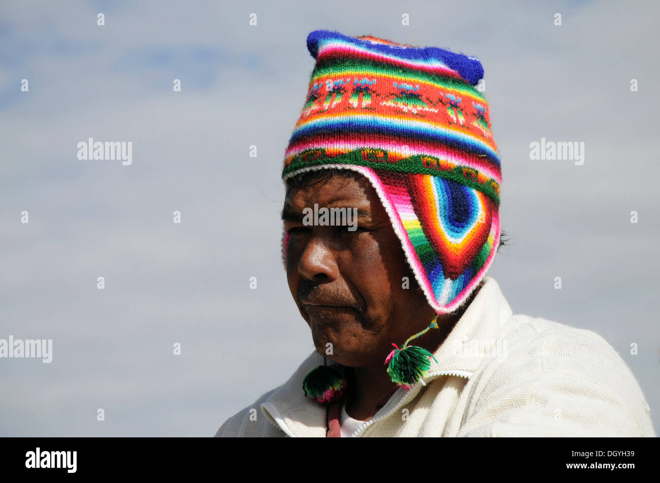 Aborigine aboriginal male man hi-res stock photography and images - Alamy