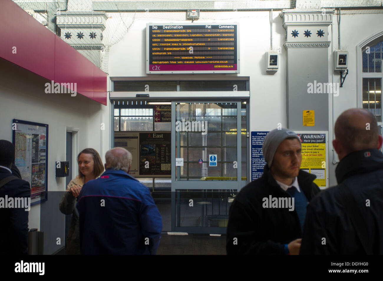 Southend central station hi-res stock photography and images - Alamy