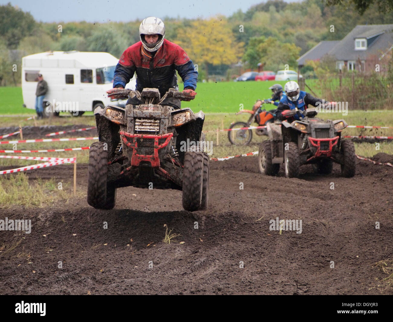 Quad racing hi-res stock photography and images - Alamy
