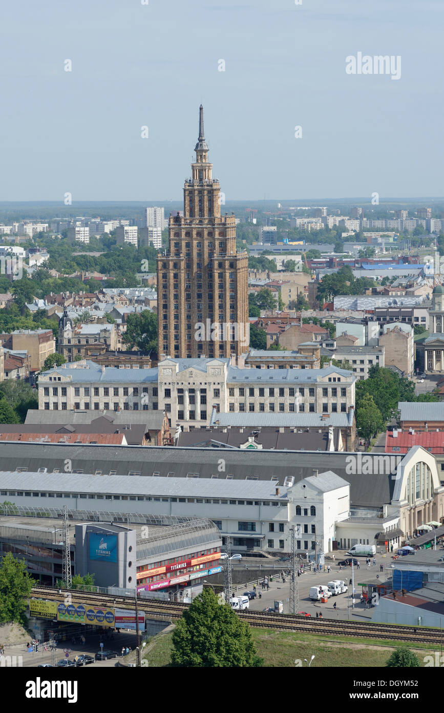 Academy of Sciences, also known as Stalin's Birthday Cake, historic ...