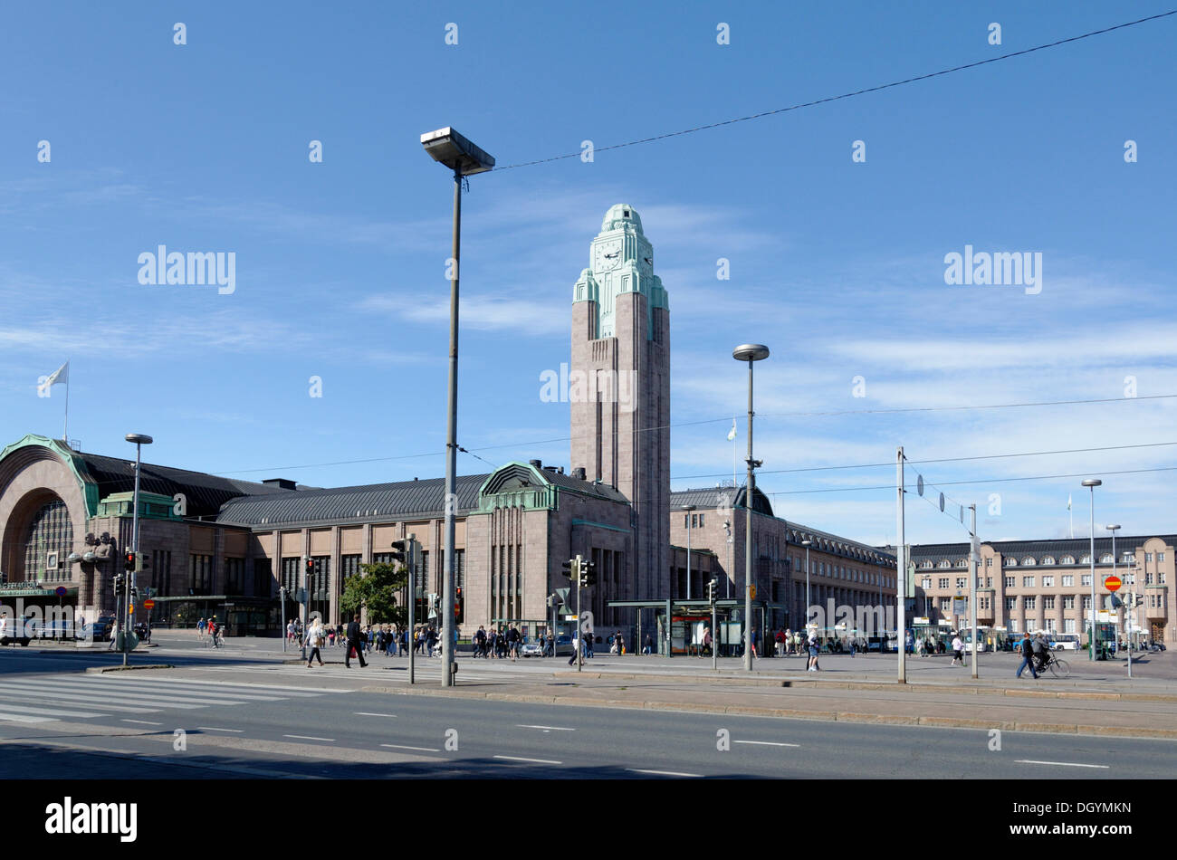 Station forecourt, central station, clock tower, Art Nouveau, Helsinki ...