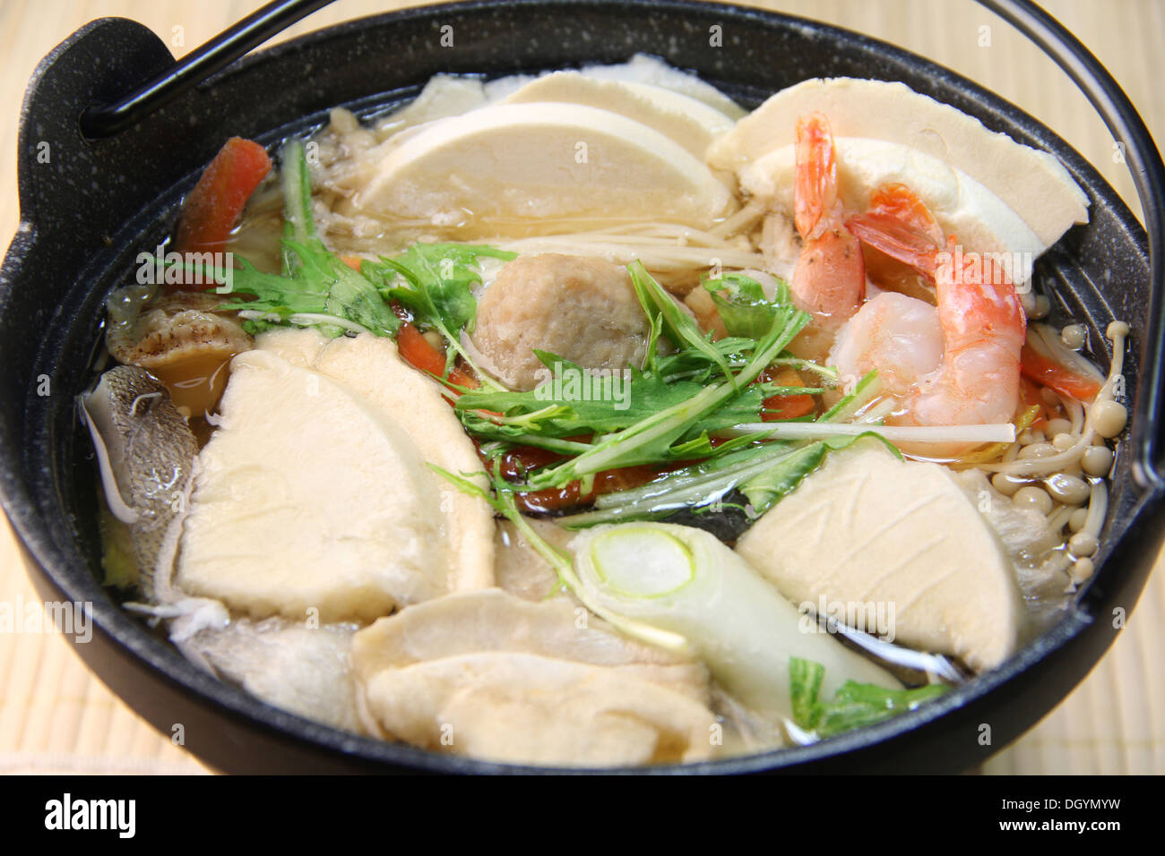 Senbei jiru (Rice cracker soup Stock Photo - Alamy