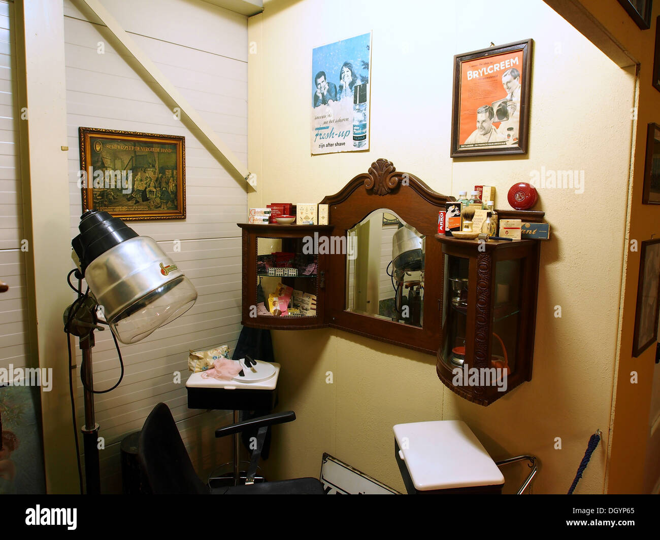 Vintage product boxes hi-res stock photography and images - Alamy