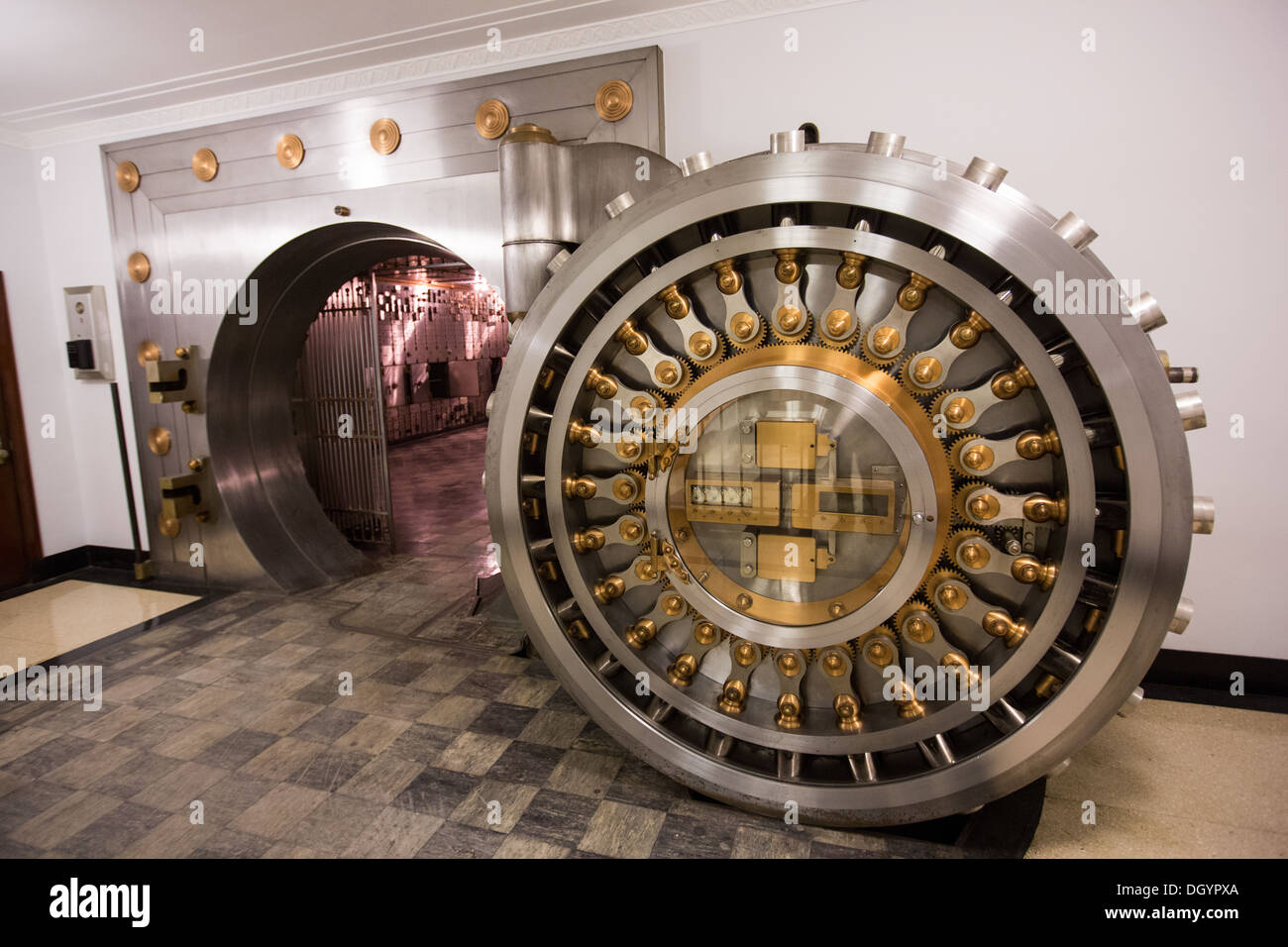 Vault chicago illinois hi-res stock photography and images - Alamy