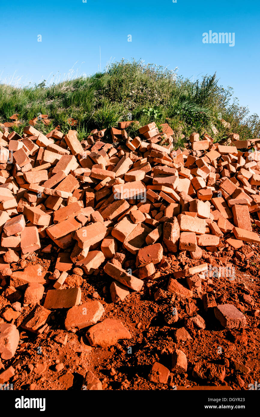 Reused bricks hi-res stock photography and images - Alamy
