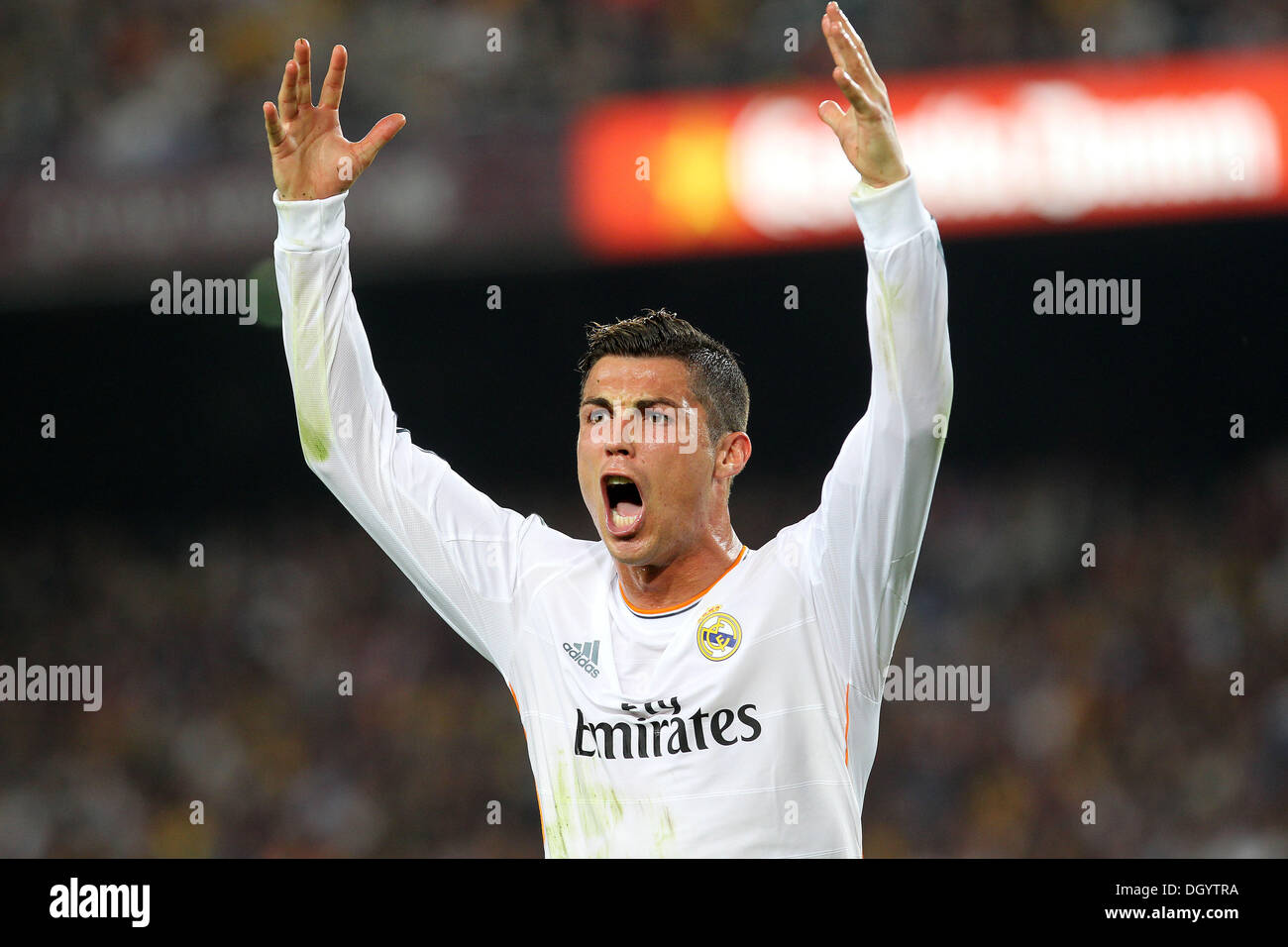 Ronaldo fc barcelona hi-res stock photography and images - Alamy