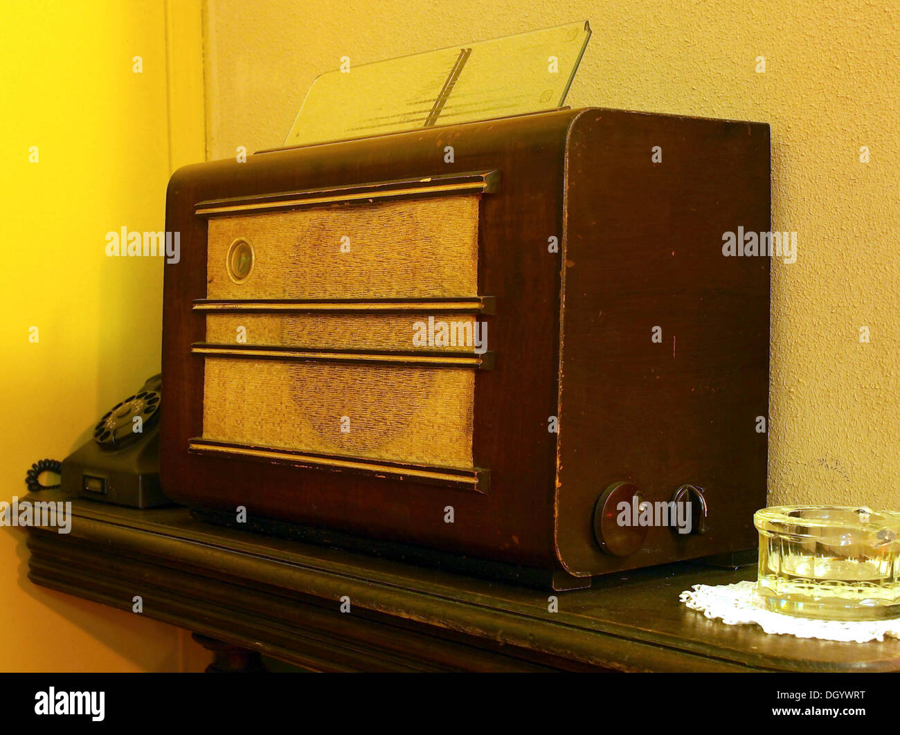 A vintage radio, commonly referred to as 'Oude radio,' featuring analog ...
