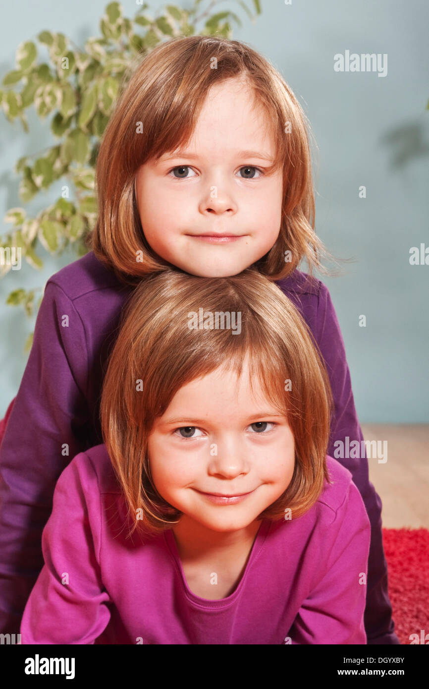Girls, twins, six years Stock Photo - Alamy