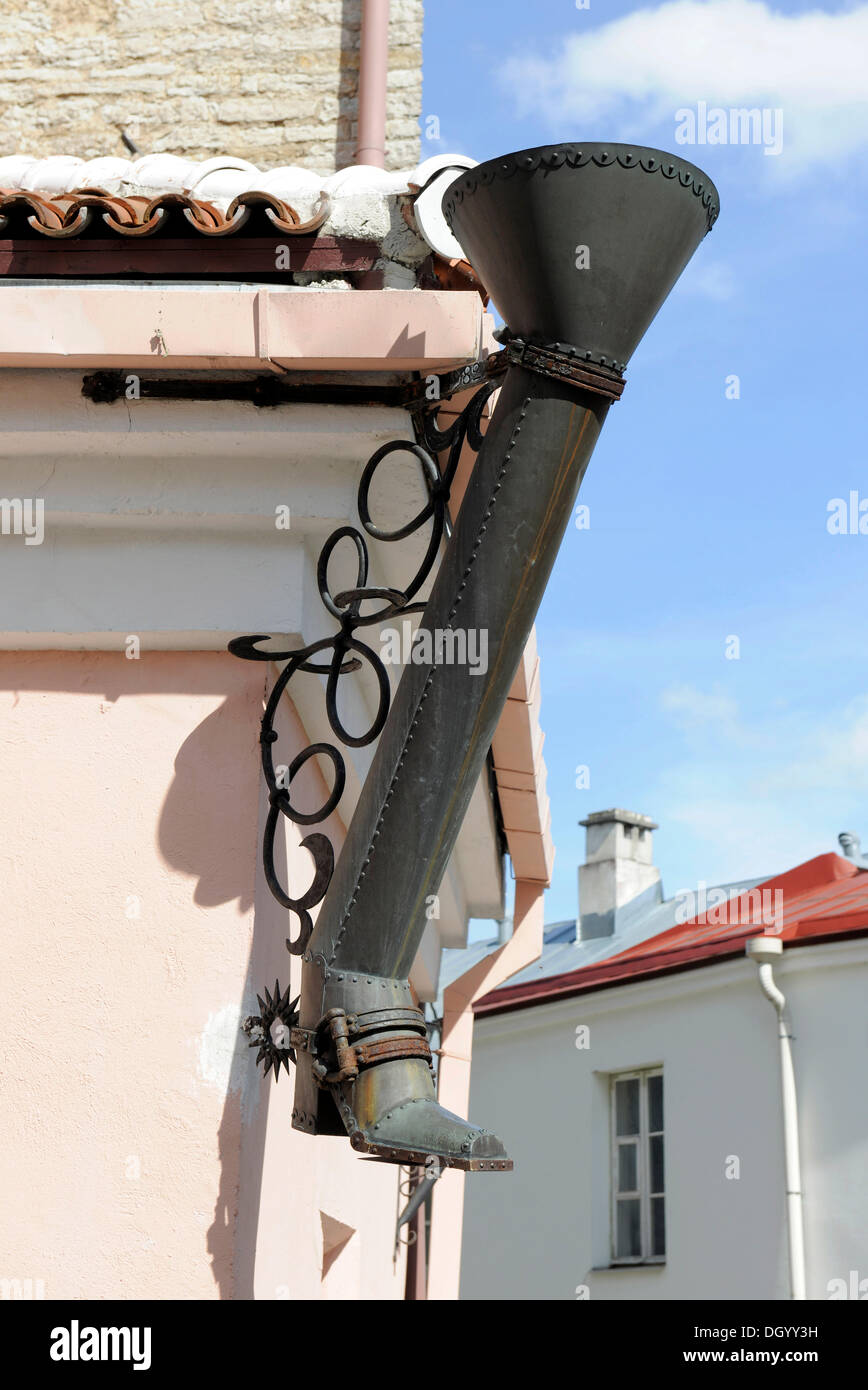 Shoe in gutter hi-res stock photography and images - Alamy