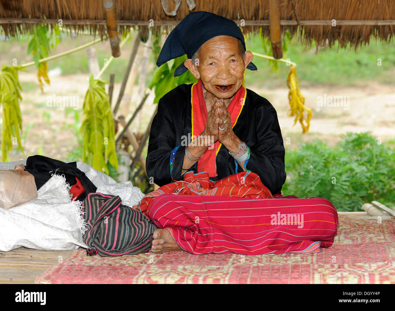 Thailand local customs hi-res stock photography and images - Alamy