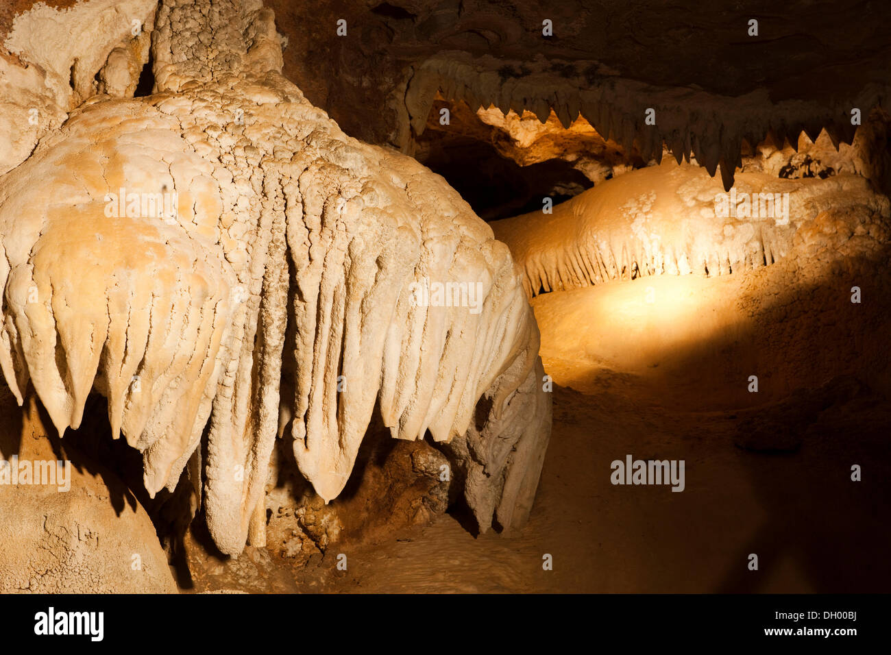 Donna Cave, Chillagoe-Mungana Caves National Park, Queensland ...