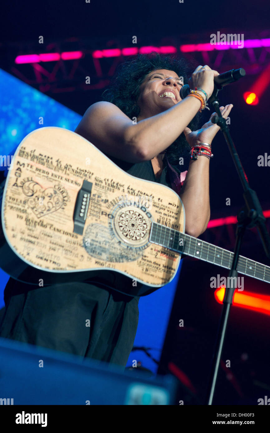 Rosana singer hi-res stock photography and images - Alamy