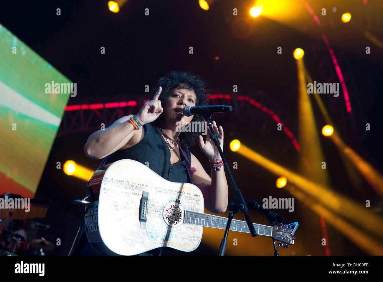 Rosana singer hi-res stock photography and images - Alamy