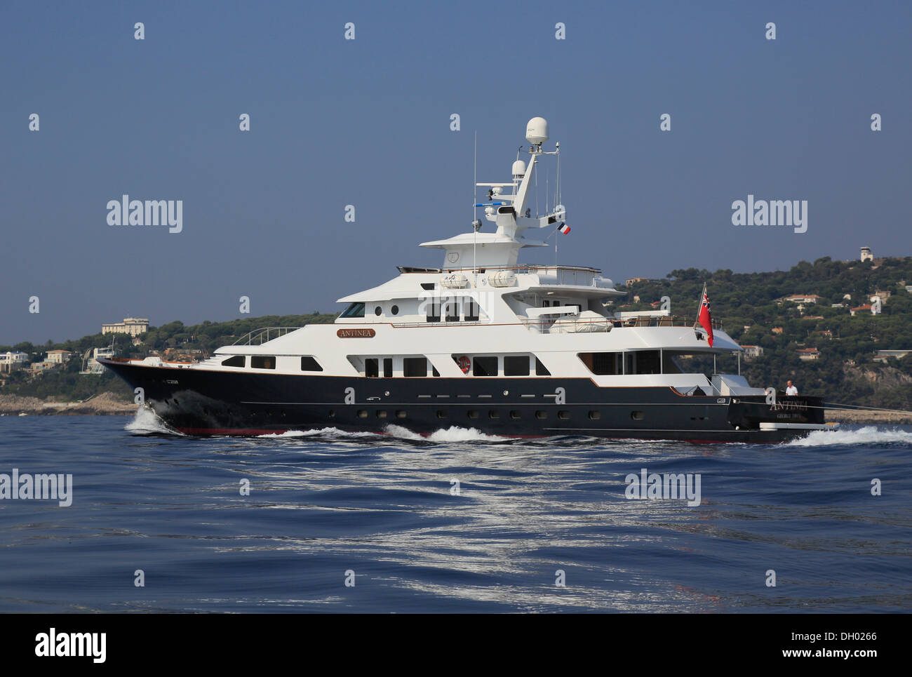 Antinea, a cruiser built by Sterling Yachts, length: 43.28 meters ...