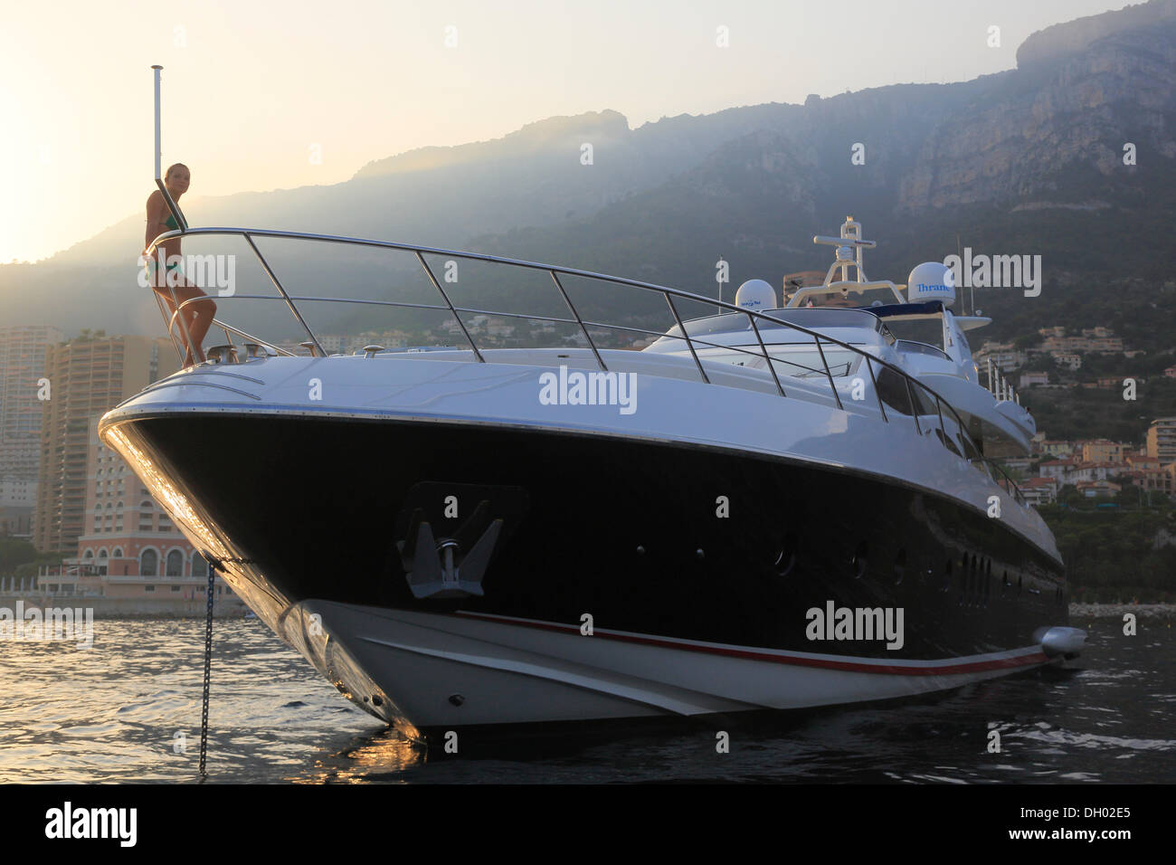 Leonardo II, a cruiser built by Azimut, type of boat: Leonardo 98 ...