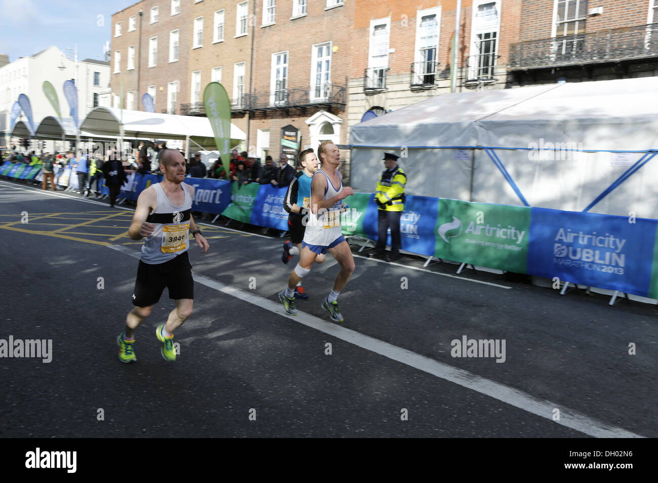 Dublin, Ireland. 28th Oct 2013. Irish runner Sean Hehir won the men's ...