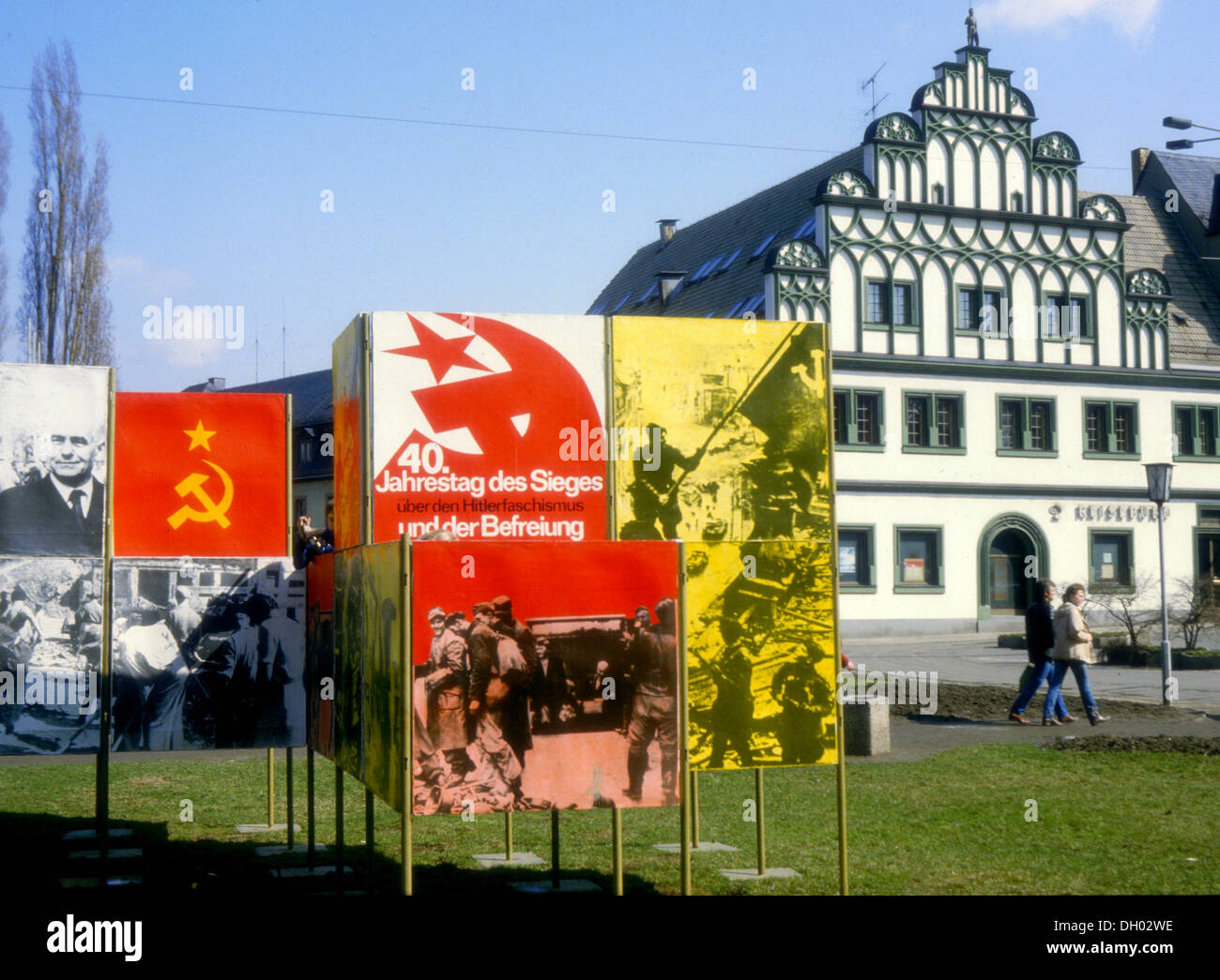 Weimar republic propaganda hi-res stock photography and images - Alamy