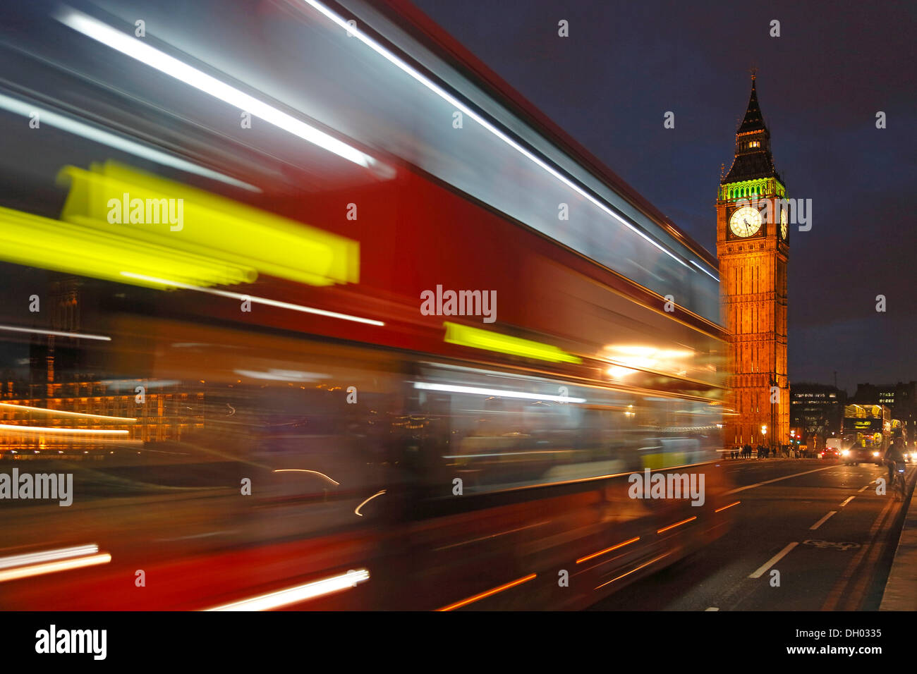 Double tower bridge High Resolution Stock Photography and Images - Alamy