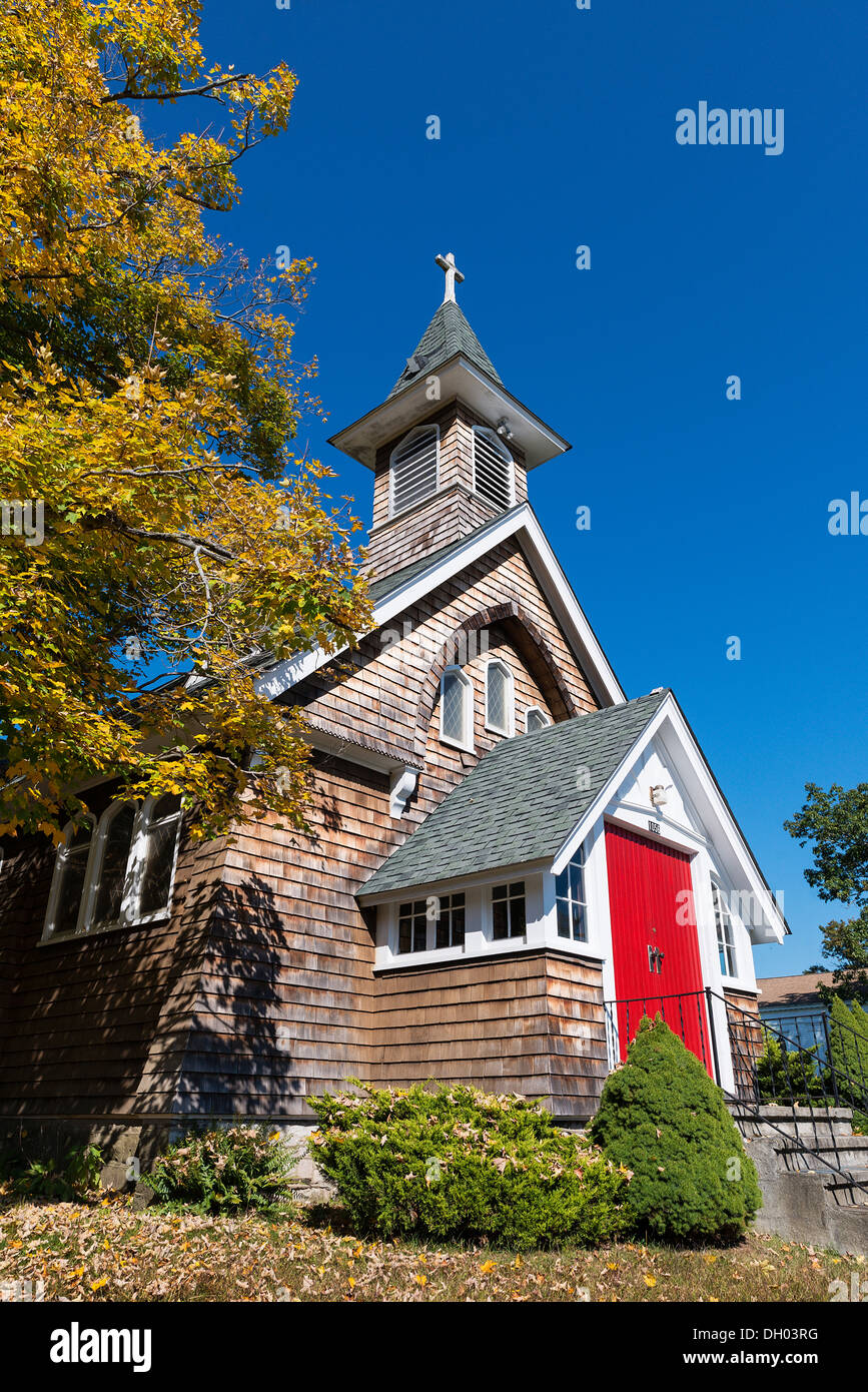 Rural church architecture hi-res stock photography and images - Alamy
