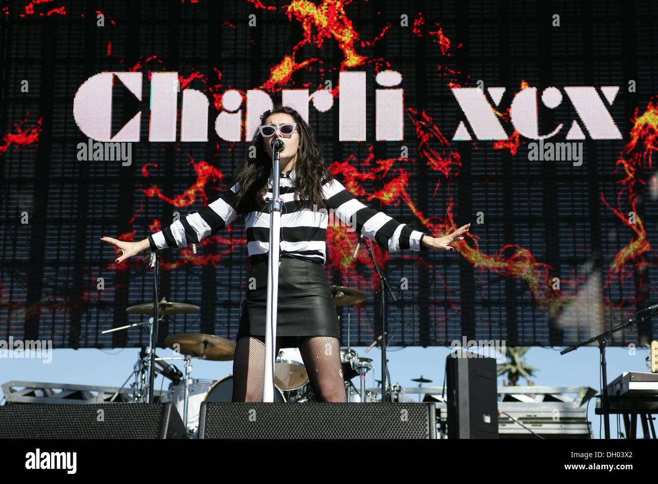 Charli xcx 2013 hi-res stock photography and images - Alamy