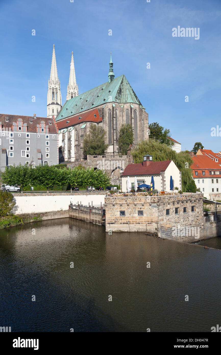 Altstadtbruecke bridge across the Neisse river between Goerlitz, Saxony ...