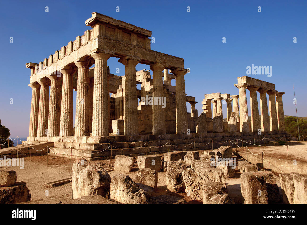 Ancient temple of aphaea hi-res stock photography and images - Alamy