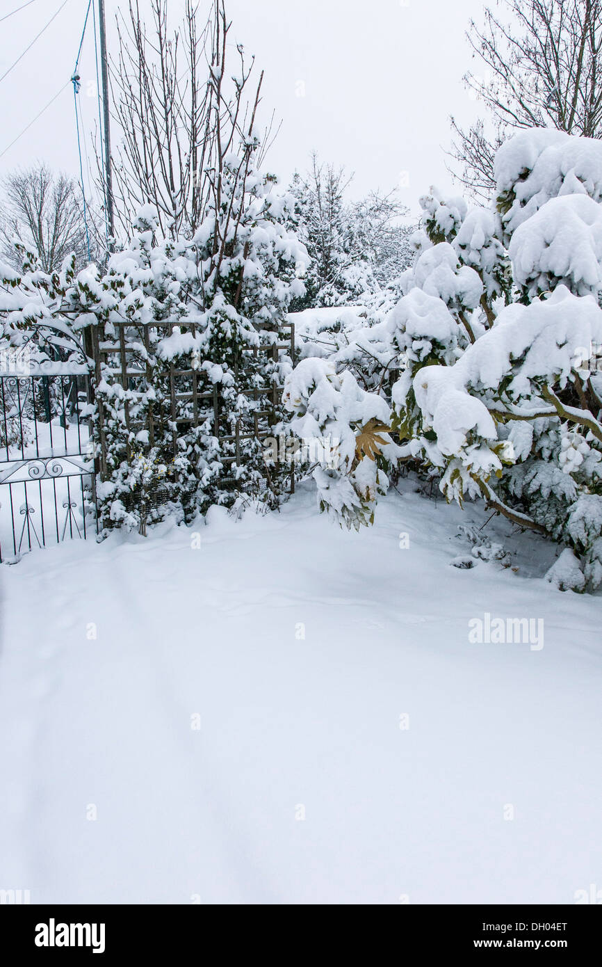 Deep snow town hi-res stock photography and images - Alamy