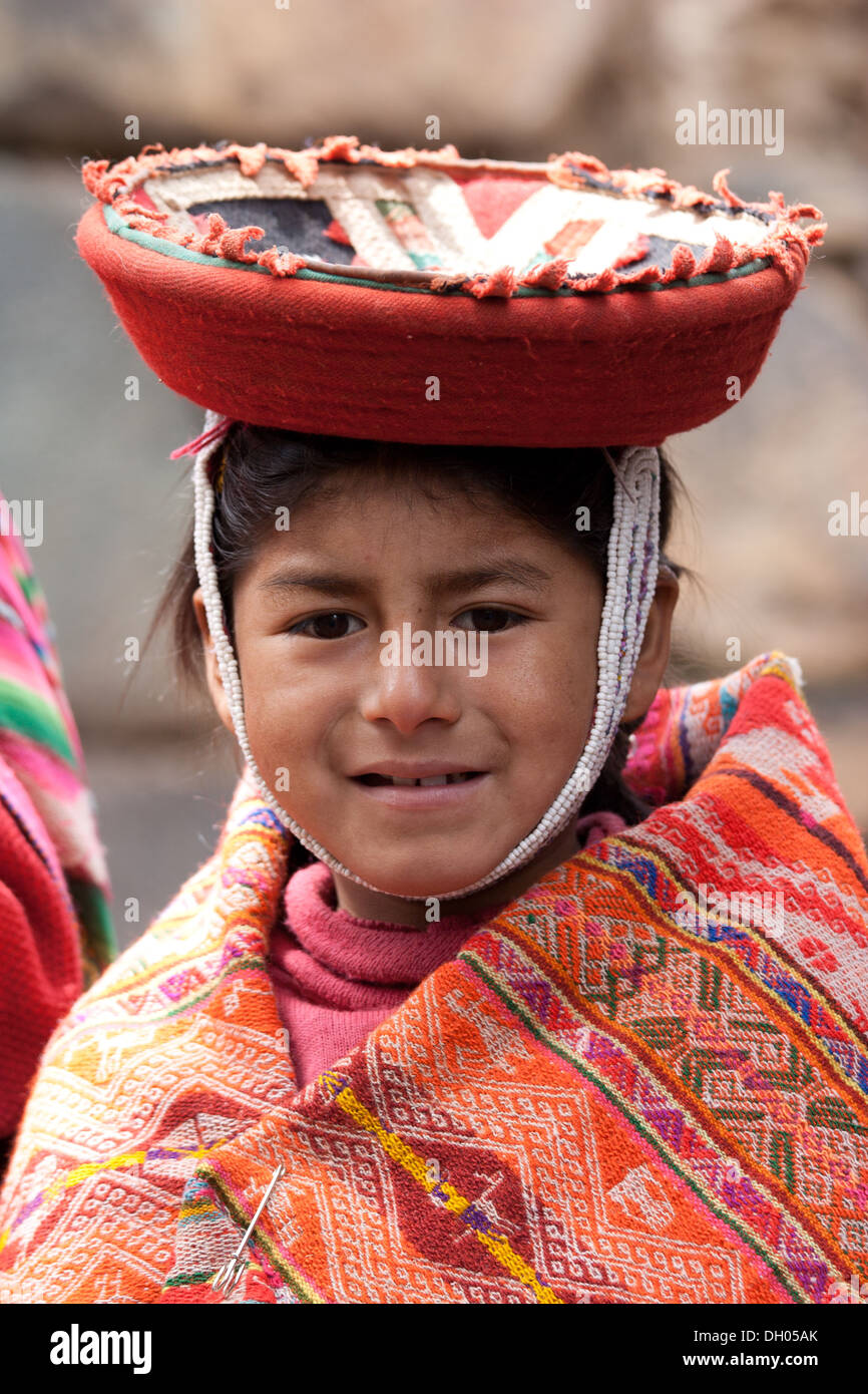 Peruvian native child from Cuzco Stock Photo - Alamy