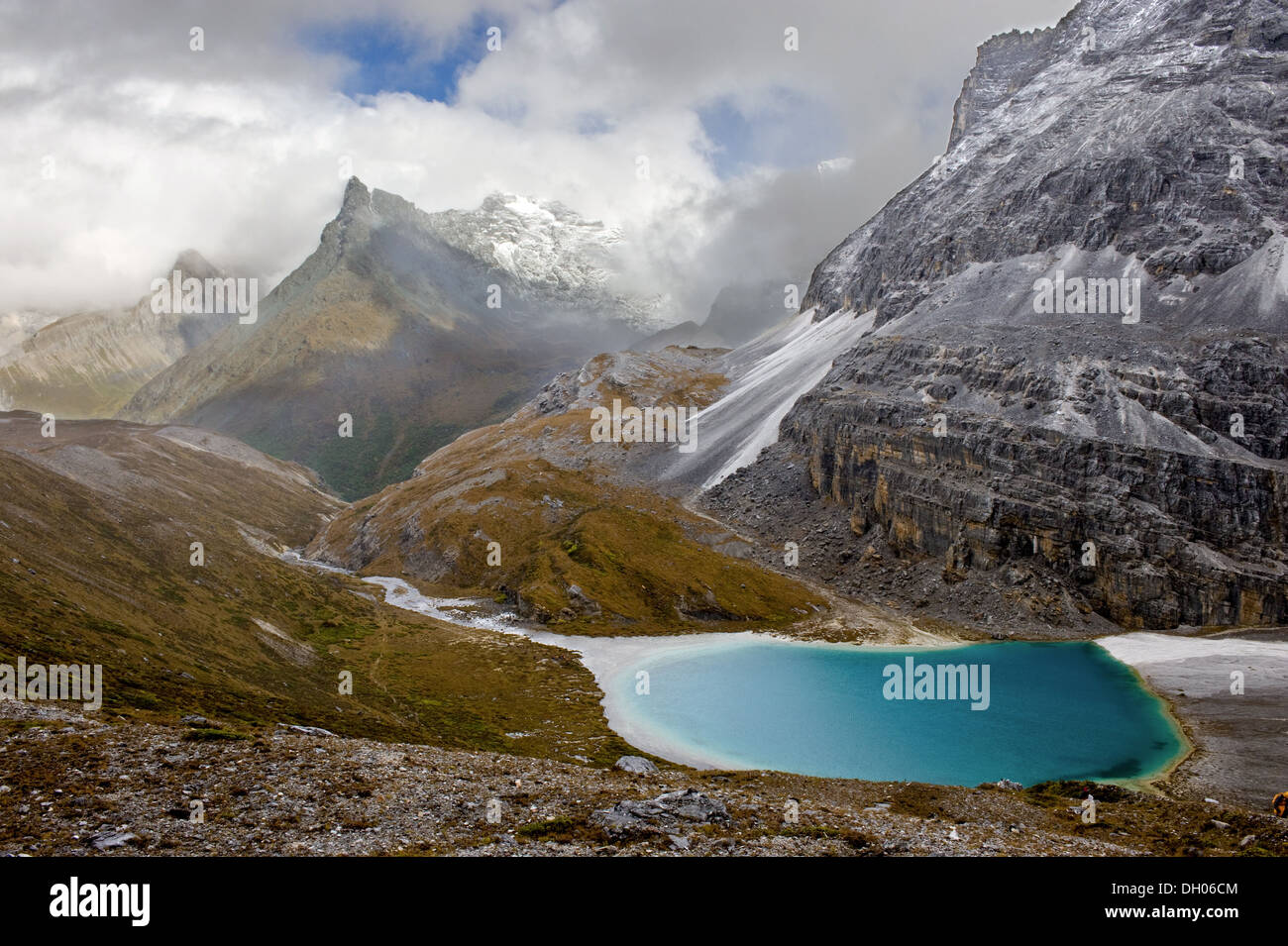 Yading nature reserve hi-res stock photography and images - Alamy