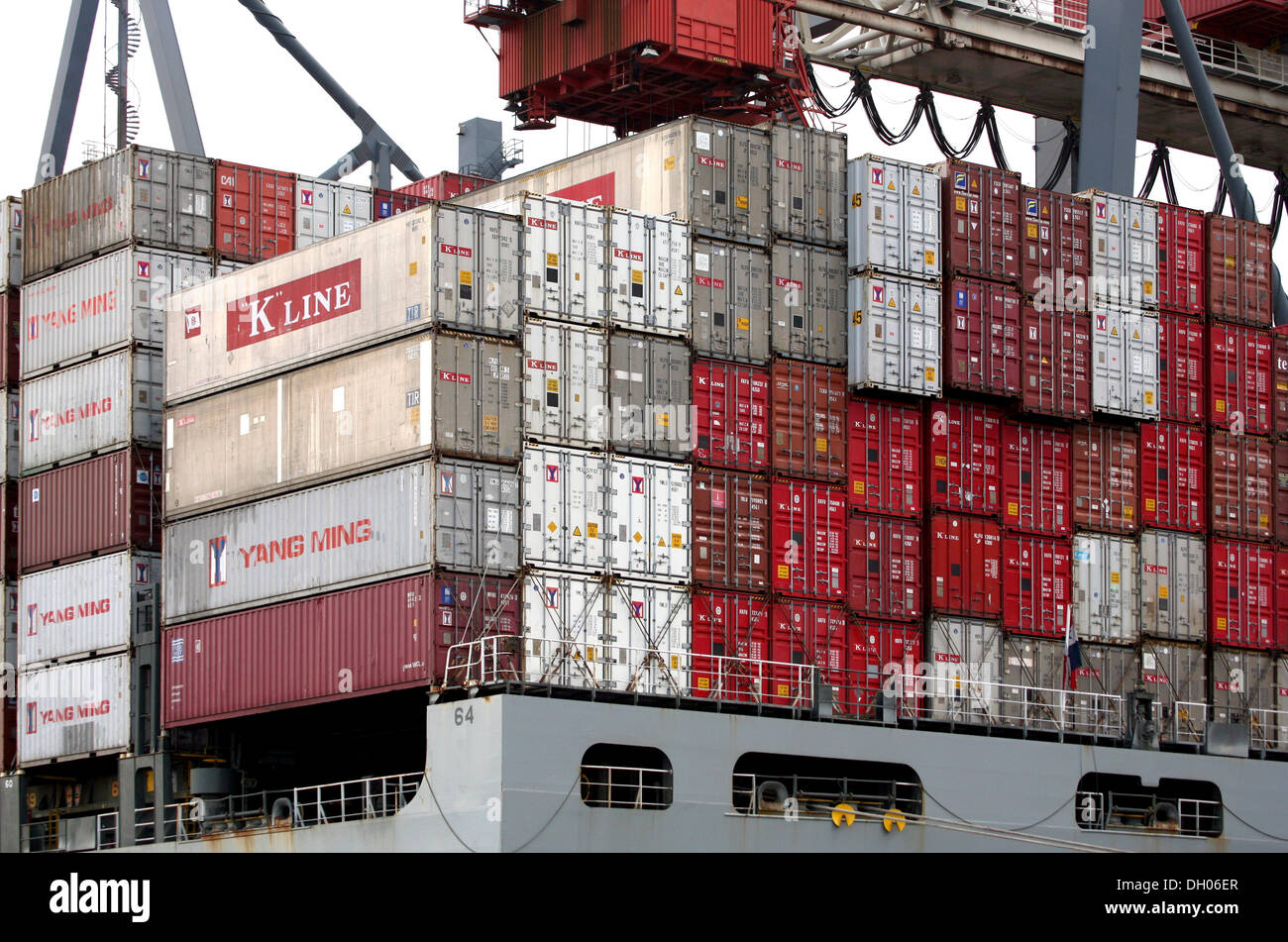 Containers being loaded on a ship in the port of Hamburg Stock Photo ...