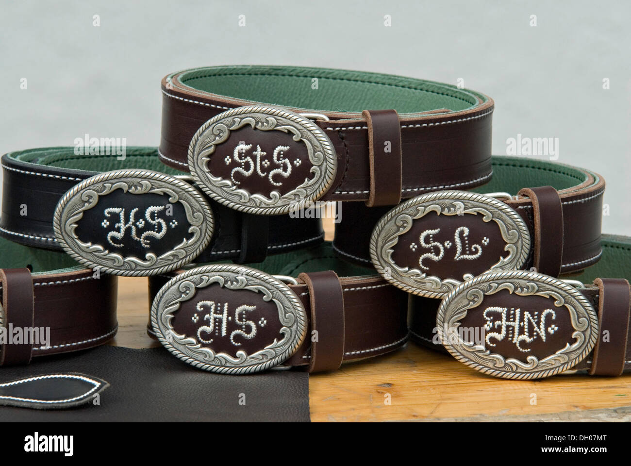 Austrian traditional clothing store hi-res stock photography and images ...