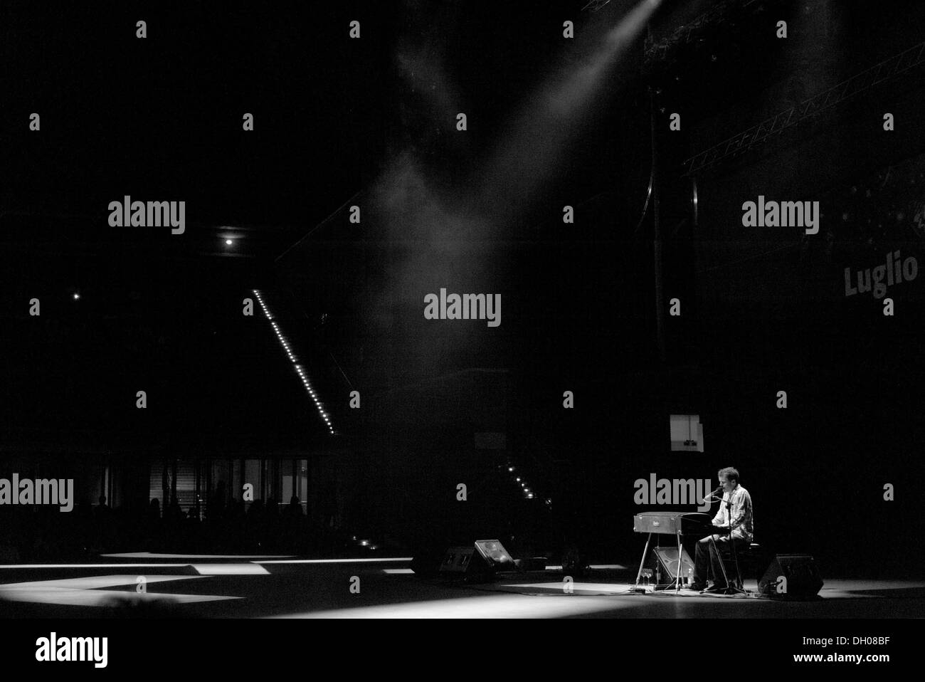 Irish song-writer Damien Rice performs at Auditorium Parco della Musica ...