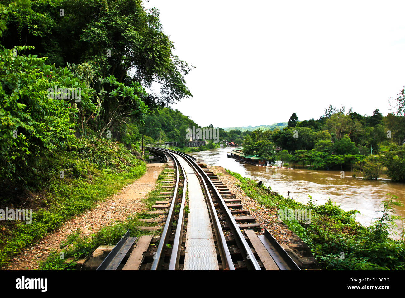 Cliff railroad hi-res stock photography and images - Alamy
