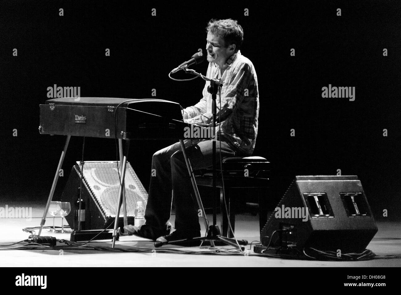 Irish song-writer Damien Rice performs at Auditorium Parco della Musica ...