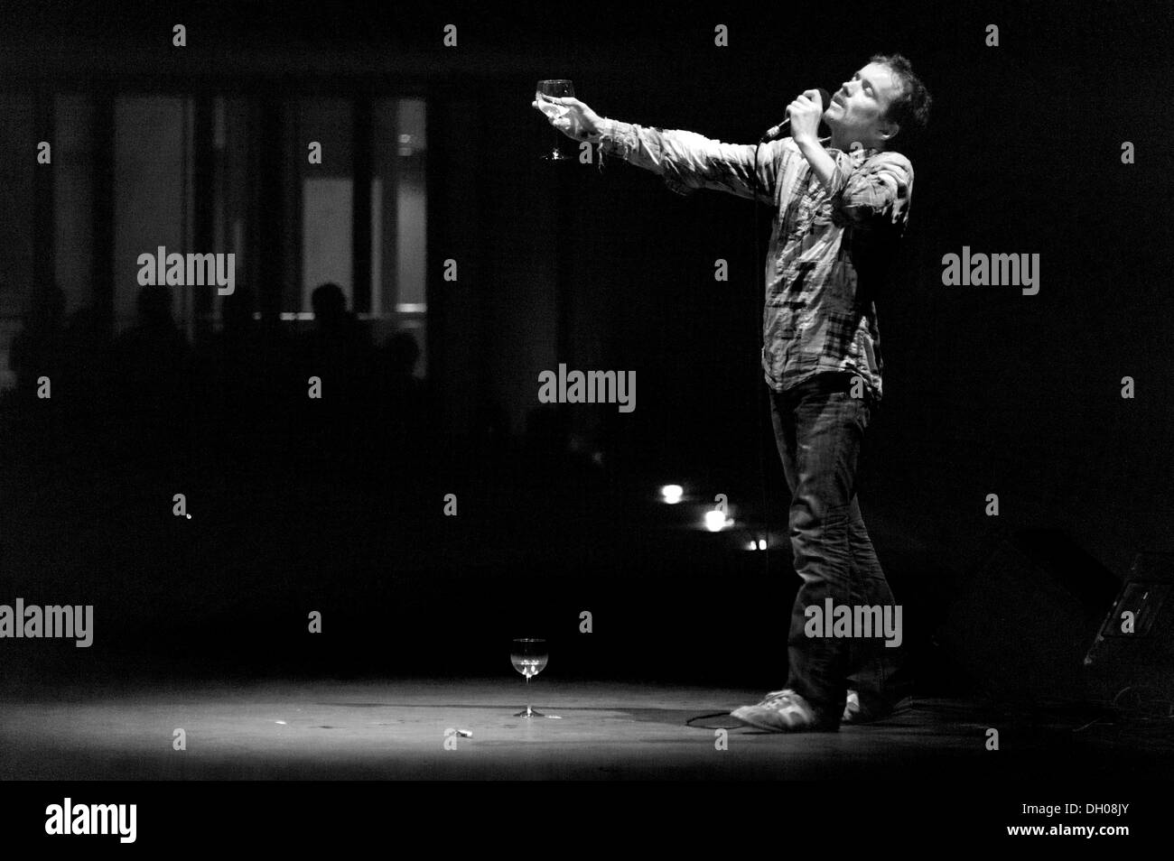 Damien rice sing hi-res stock photography and images - Alamy